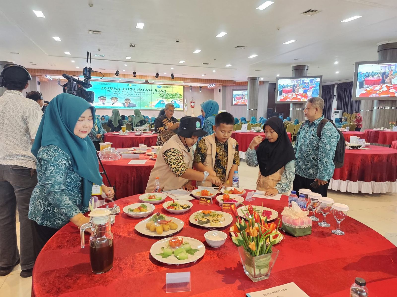 Lomba B2SA Kutim, Dorong Warga Olah Pangan Lokal Sebagai Usaha Keluarga ...